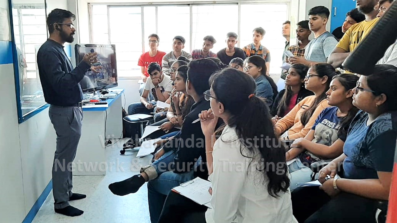 Industrial Visit at Vivekananda IT Institute by Parul Polytechnic ...